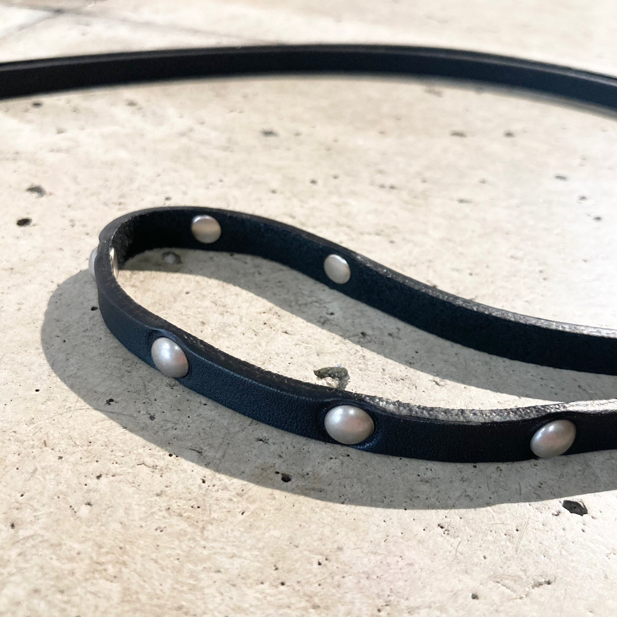 【hobo】STUDDED LONG KEY RING -with COW LEATHER- / Black – TOKIS